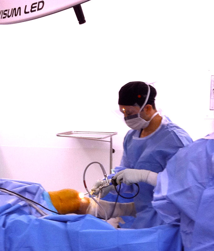 sports-knee-injury-proceedure - The Hip & Knee Clinic